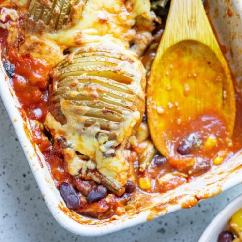 One Pot Vegetable Chili Baked Hasselback Potatoes - Whole Food Bellies