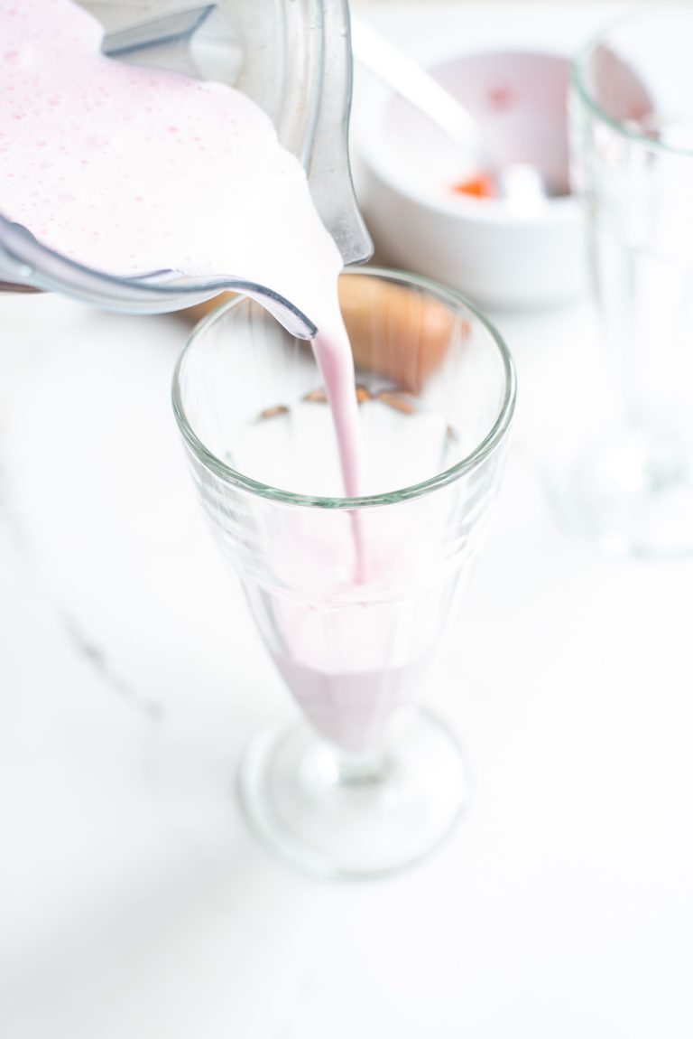The Best Strawberry Milkshake Recipe With Real Strawberries - Whole ...
