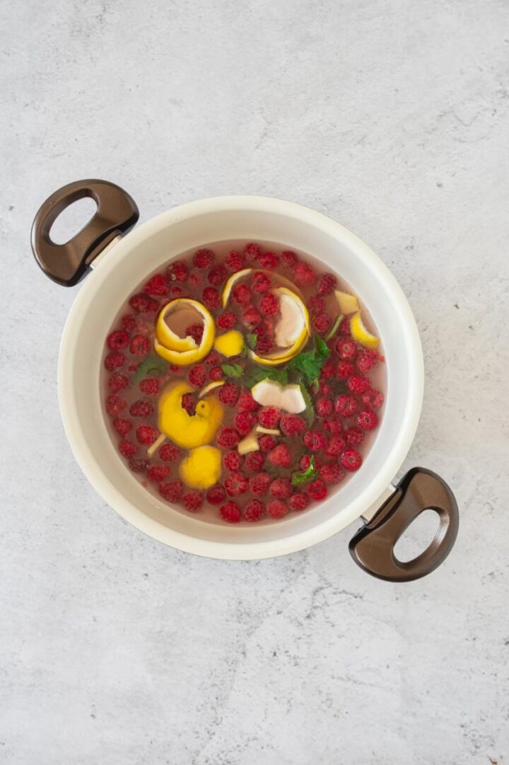 Sparkling Lemonade With Raspberry and Ginger - Whole Food Bellies